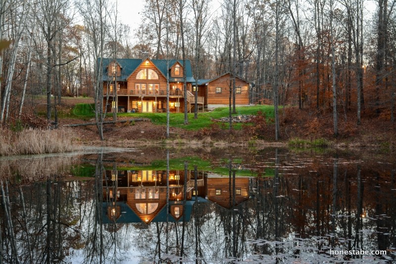 12-inch D-logs Created The Bailey Home from Honest Abe Westport Plan